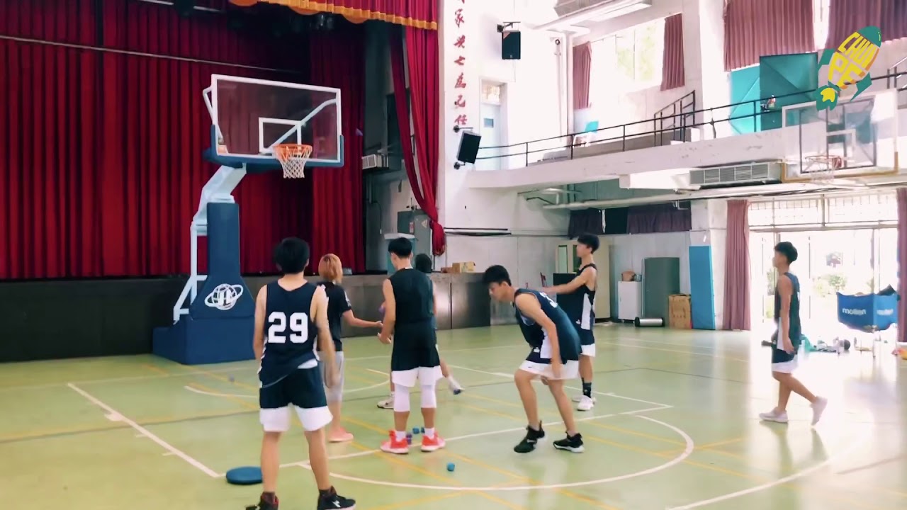 【鈞鈞體育課-ChunPE 】籃板訓練 Rebounding training - YouTube