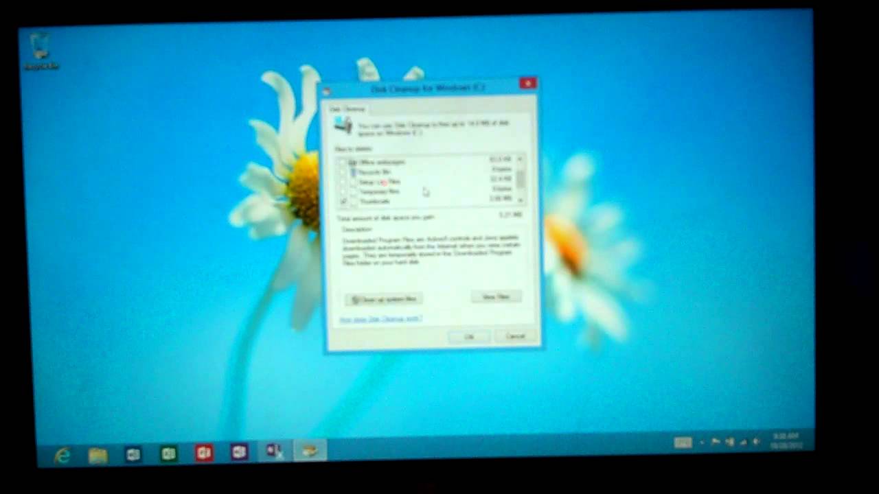 How to use the disk cleanup program on the Microsoft Surface Tablet ...