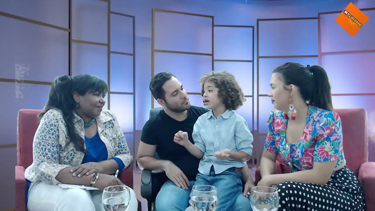 Salud y Educación #17 Raeldo Lopez y su familia - YouTube