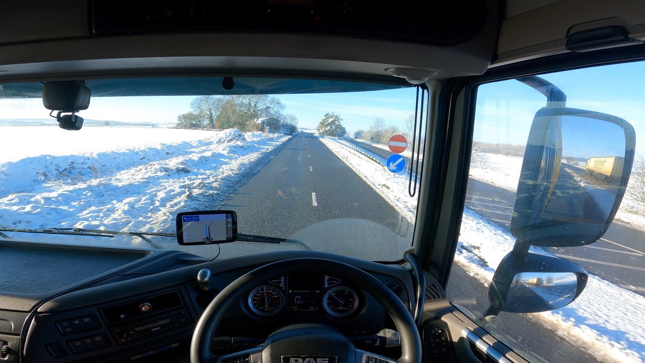 POV Winter Truck Driving DAF XF 480 🇬🇧 UK | Trucking in England - YouTube