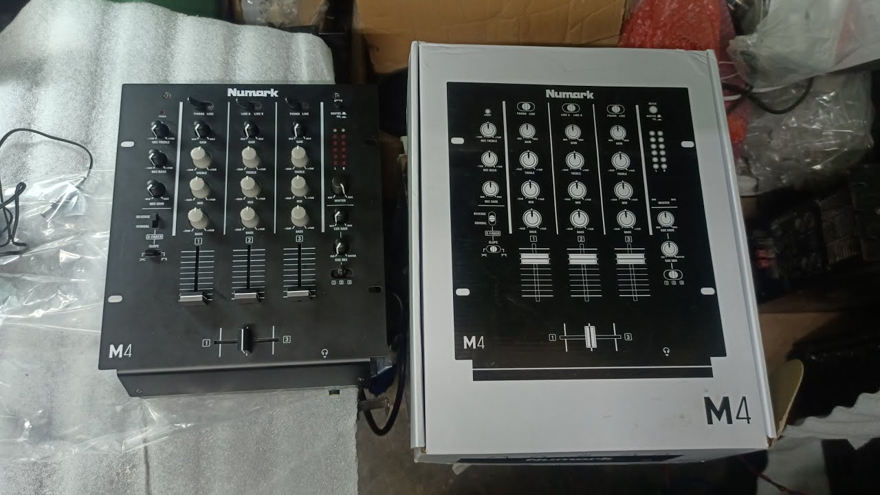 "Unboxing Premium NUMARK M4 3 Channel Scratch DJ Mixer| First look ...