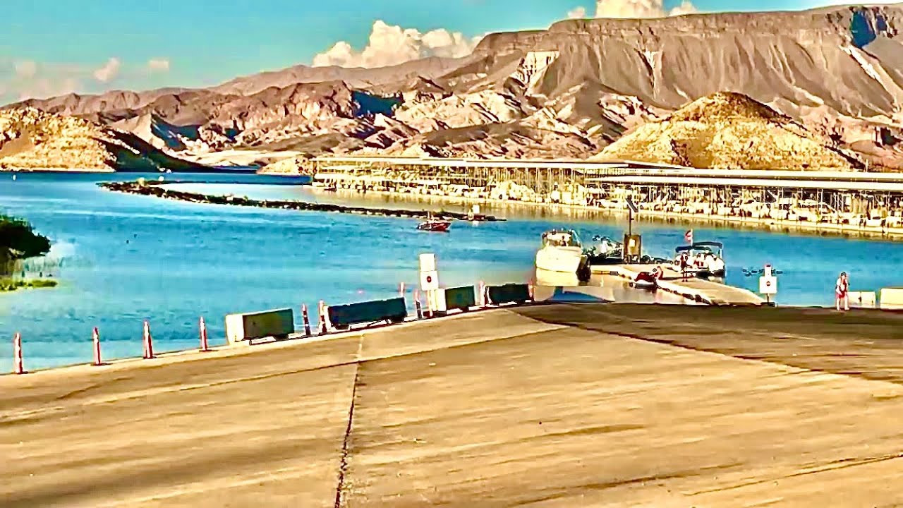 Lake Mead LOW WATER LEVEL AUGUST 2018 - YouTube
