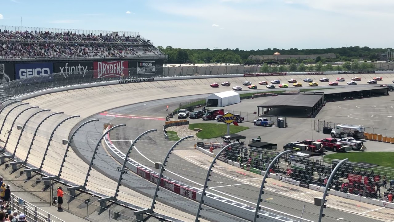 NASCAR Cup Series Start at Dover International Speedway - Drydene 400 ...