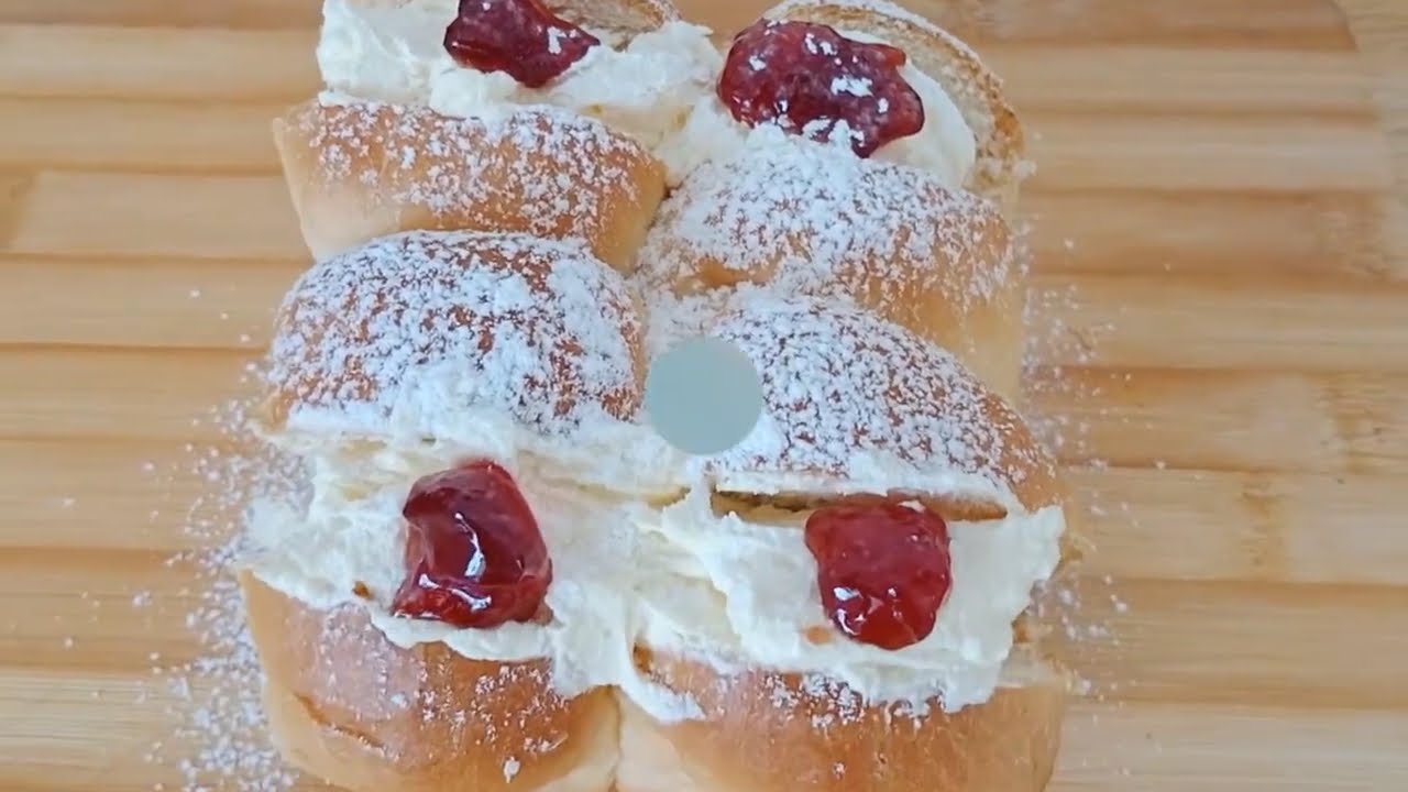 Fiji's hot bread kitchen style cream buns / bakery style cream bun ...