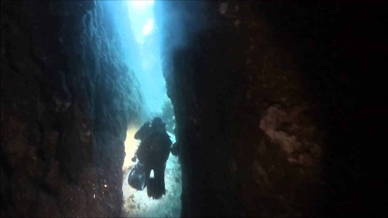 PLONGEE ARCHIEL DU FRIOUL CAP CAVEAU SUIVI DE L'ILOT CACAVOT - YouTube
