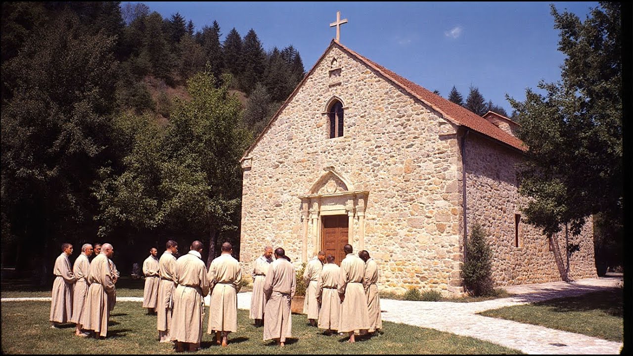Gregorian Chant at Sunrise | Catholic Monks Sing Deep Morning Hymns in ...