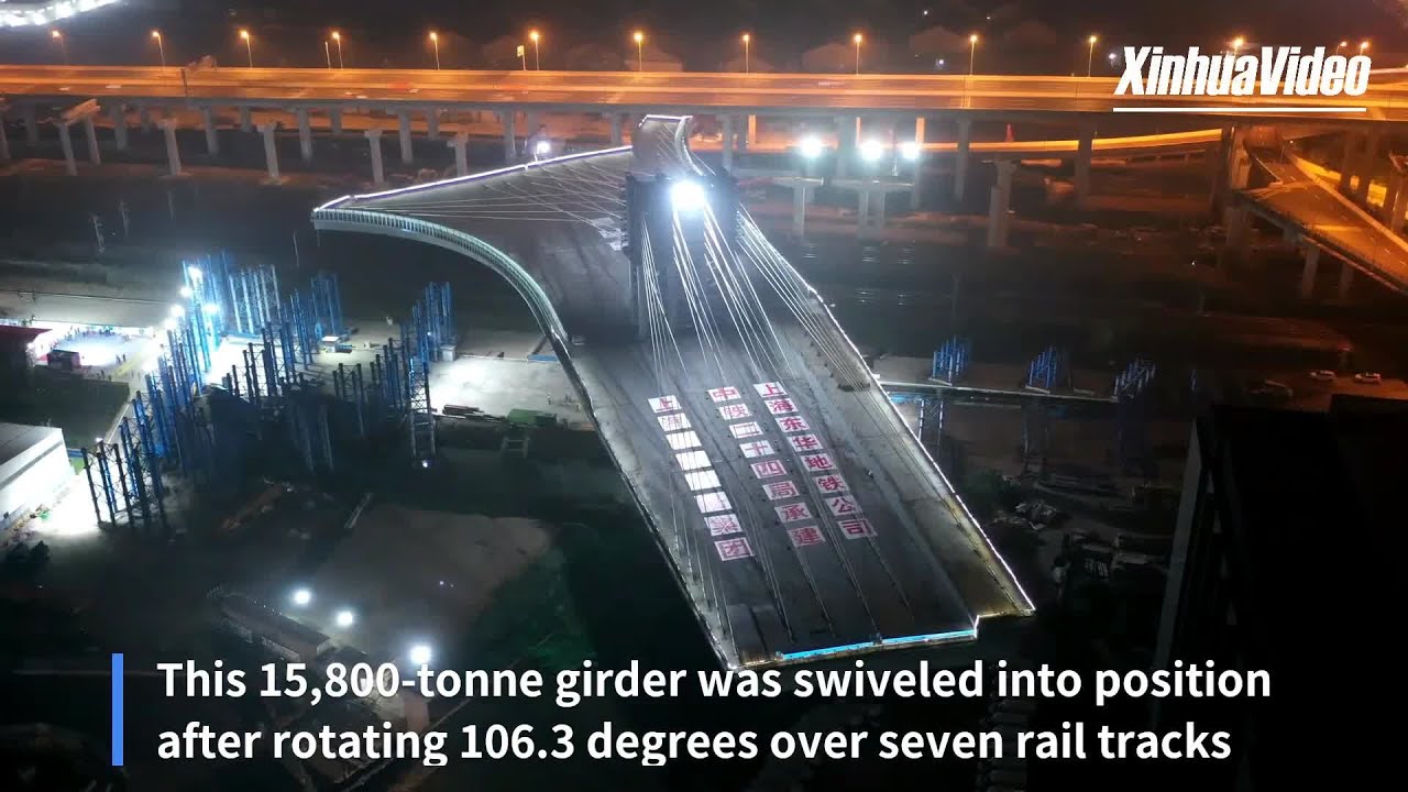 Chinese builders rotate irregular bridge section - YouTube