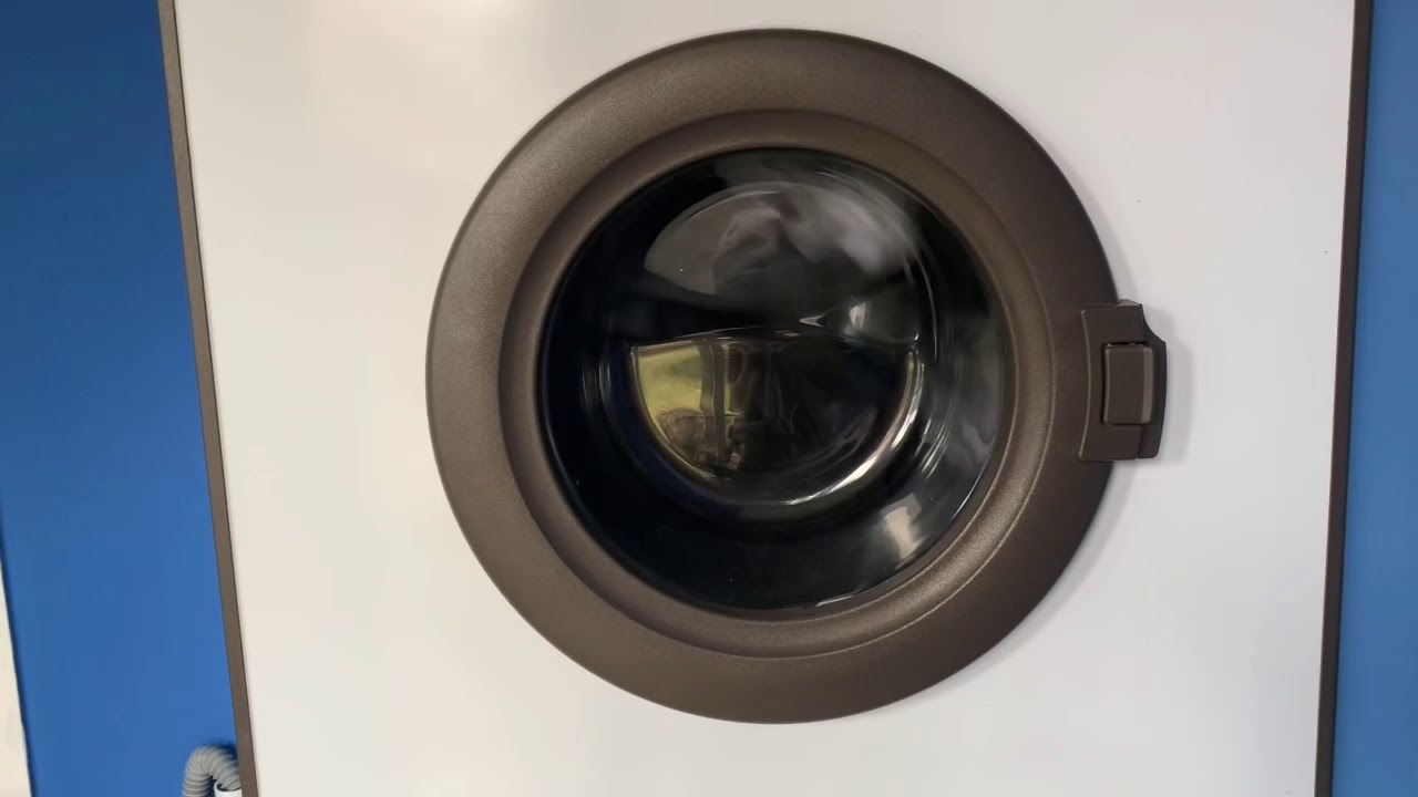 Hotpoint 9324 reversomatic dryer - YouTube