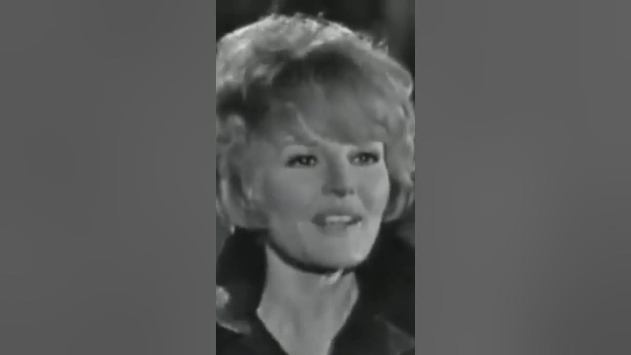 Petula Clark: Downtown (1964) - YouTube