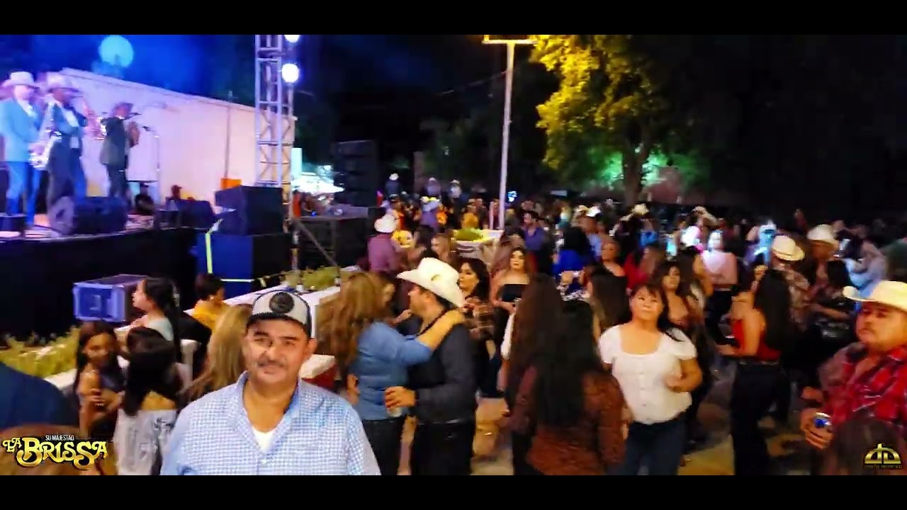 La Chupadita / Su Majestad La BriSsa / Oquitoa Sonora 2022. - YouTube
