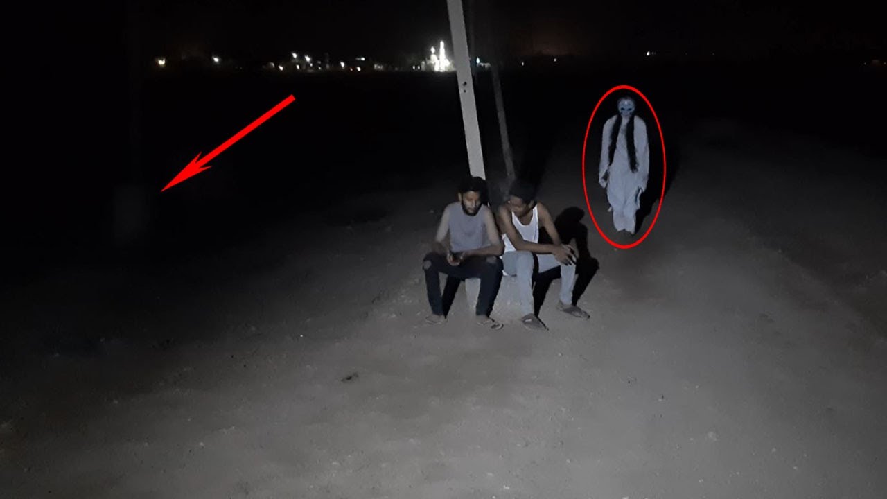 Real ghost prank Ghost prank in pakistan Ghost prank videos funny Munna ...
