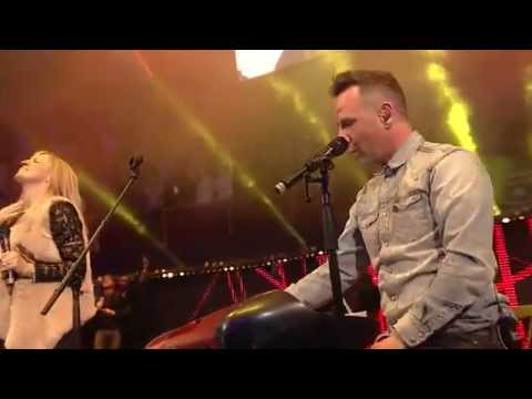 Martin Smith Horror Moment 2 // Worship Fails - YouTube