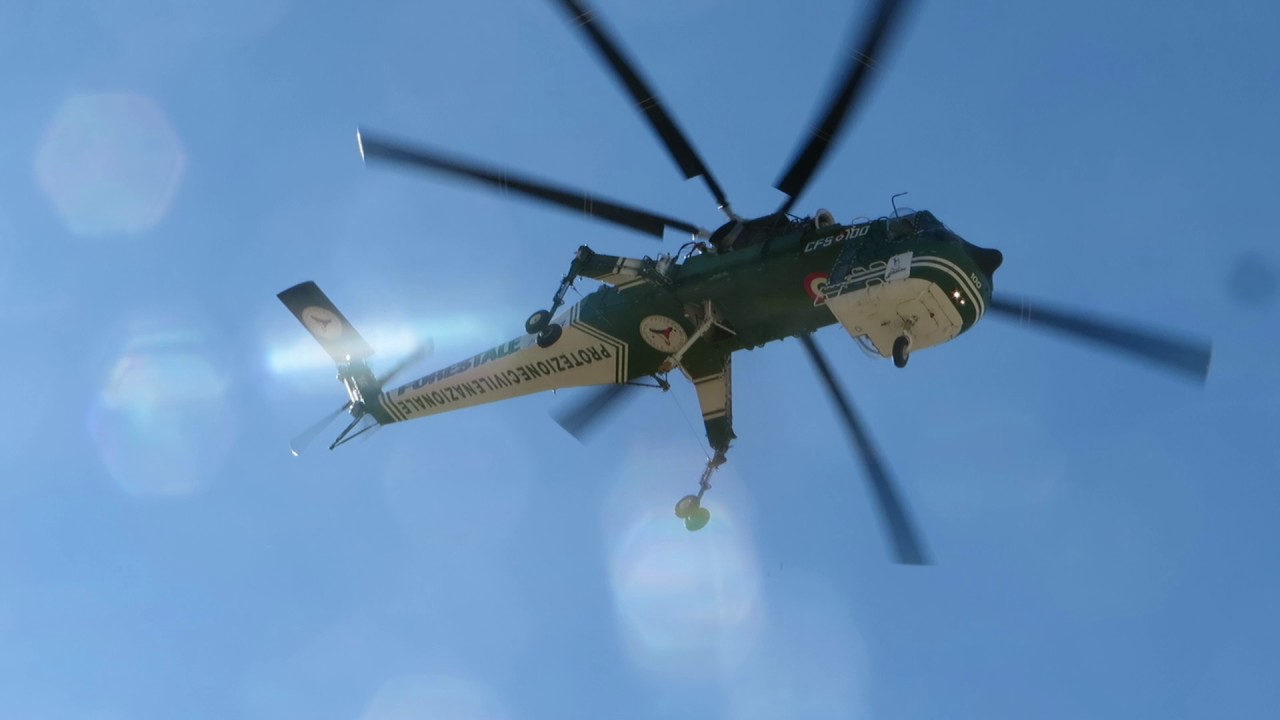 #Erickson Air-Crane (#Skycrane) #S-64F CFS 100 "Geronimo" #takeoff ...