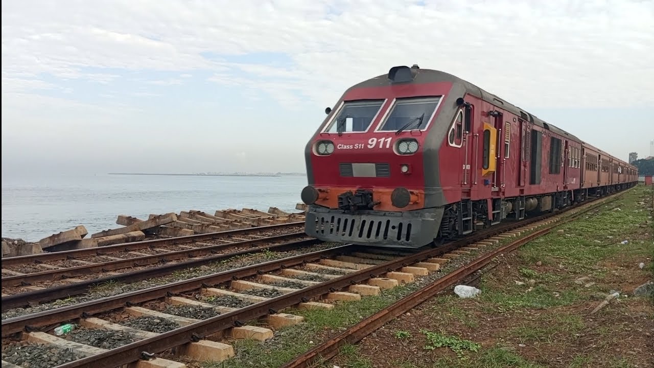 Class S11-911 Red train 🚄 Diesel Electrical multiple unit DEMU Indian ...