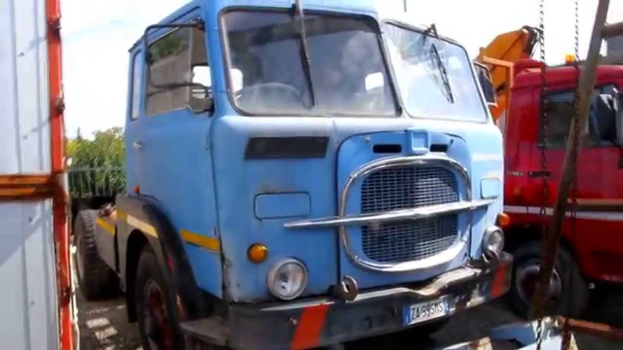 FIAT 682 in una rivendita ..... - YouTube
