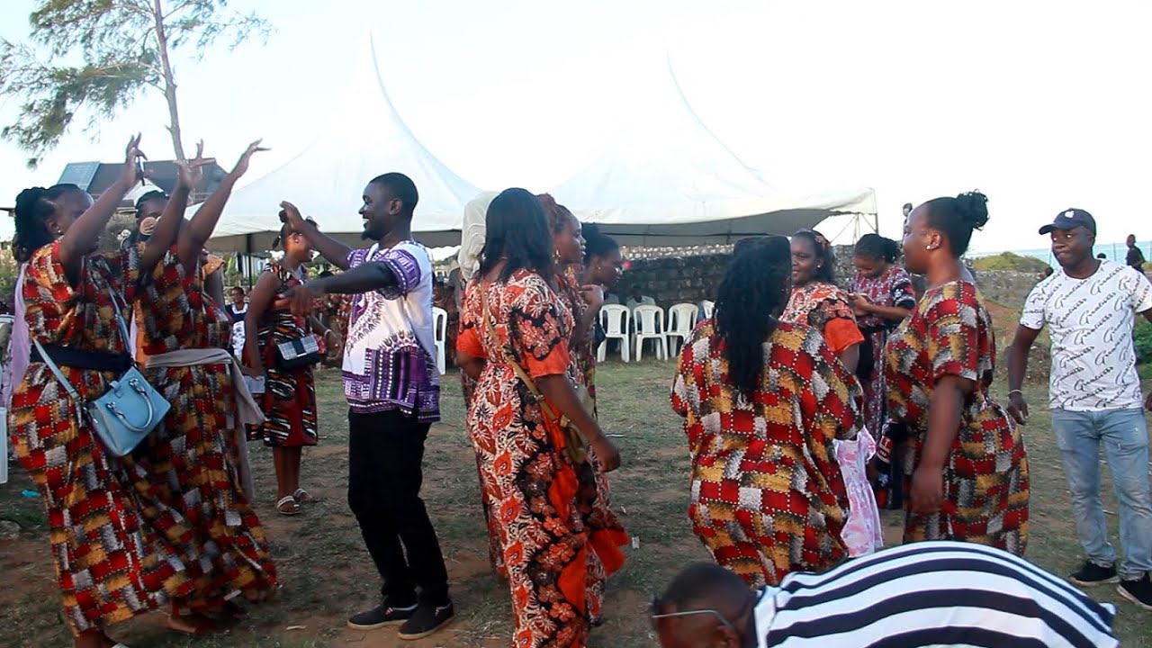 Sioi Leo Bango Dance | Bango Wedding Songs - YouTube