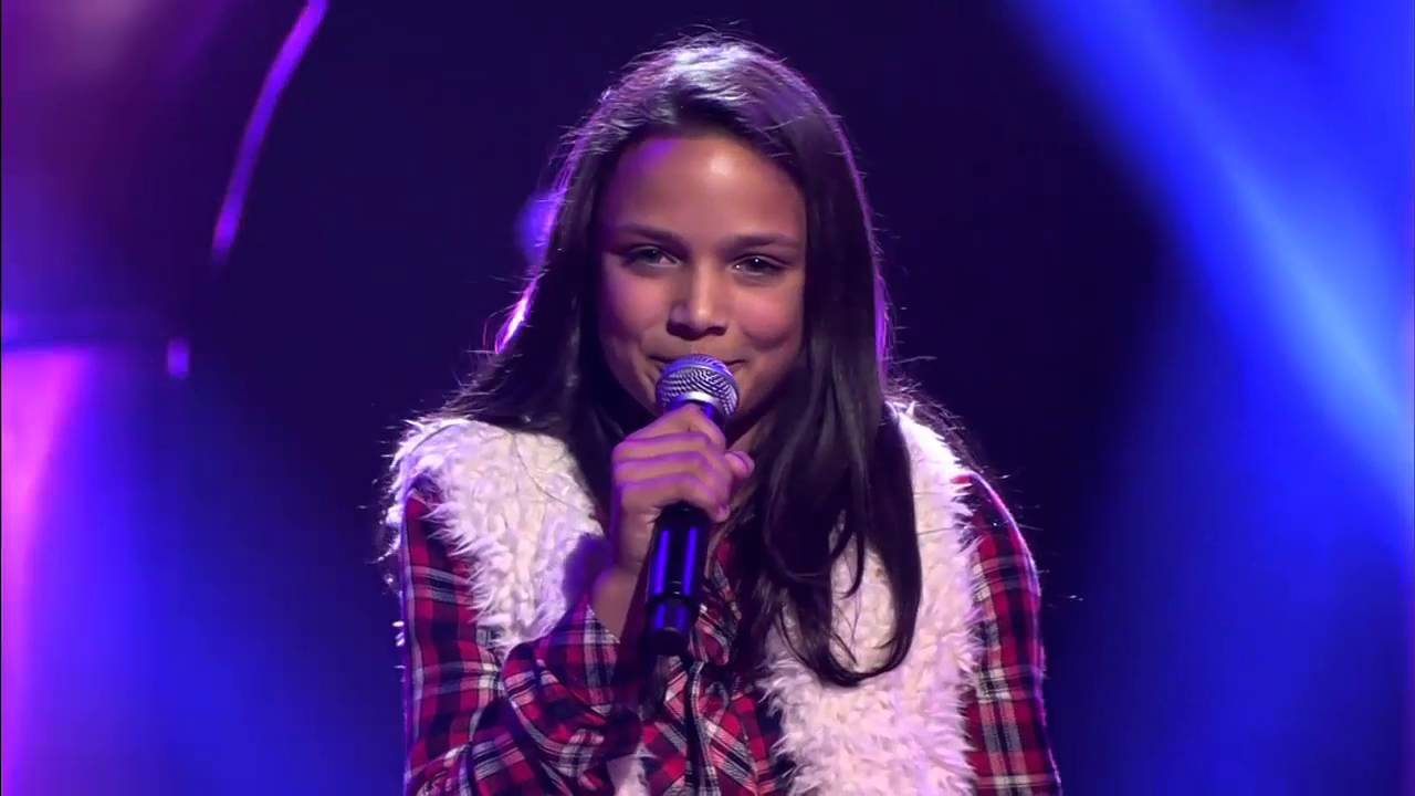 Voice Kids - 13-Year Old Lola Sings Meghan Trainor's All About That ...