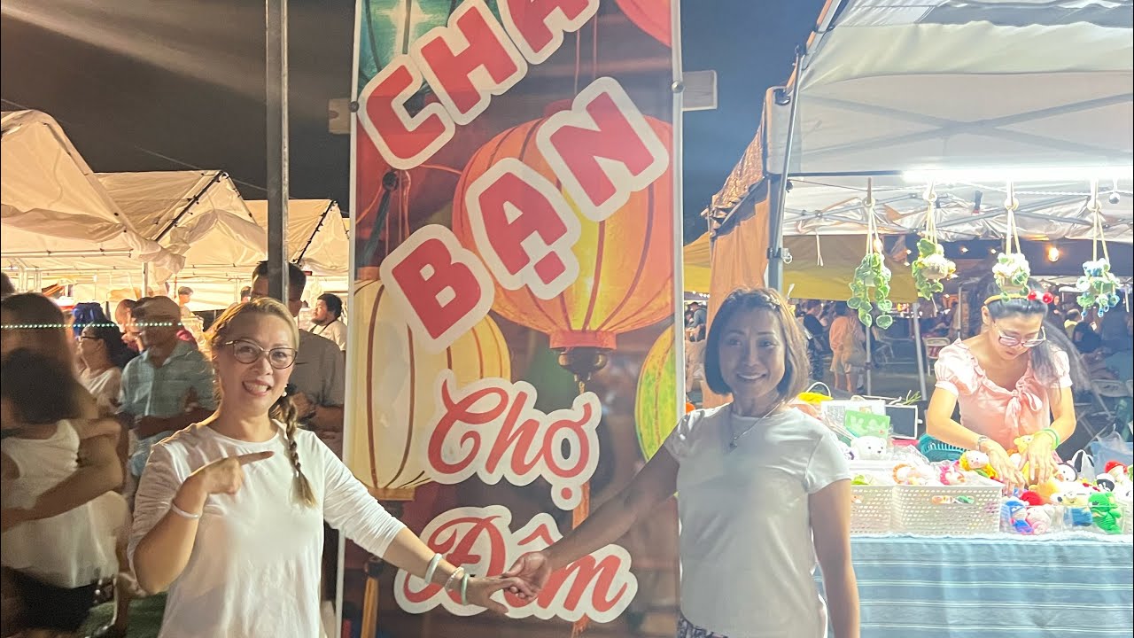 Hello Friend Night Market, Florida 2024. @LindaNgocHuong # ...