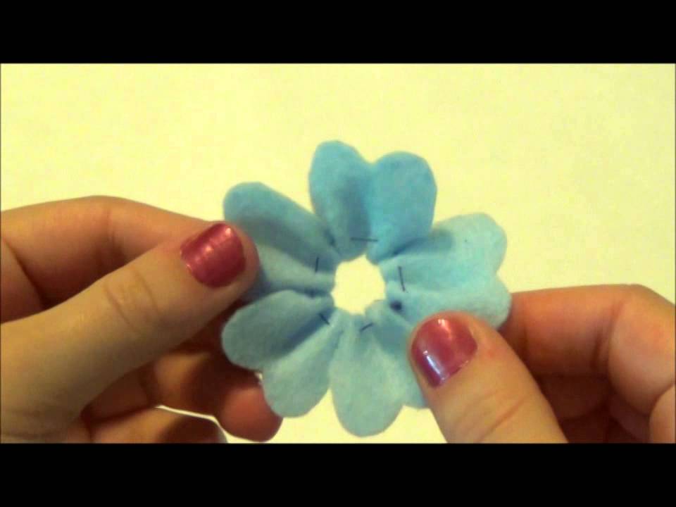 Easy Felt Flowers Tutorial & 3 Ways to Use! - YouTube