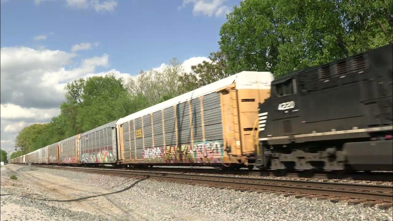 NORFOLK SOUTHERN EMD SD70ACE Southbound Manifest Mix Freight - YouTube