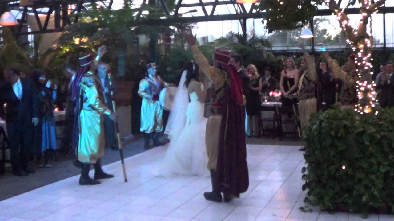layalina zaffe-lebanese entrance - YouTube