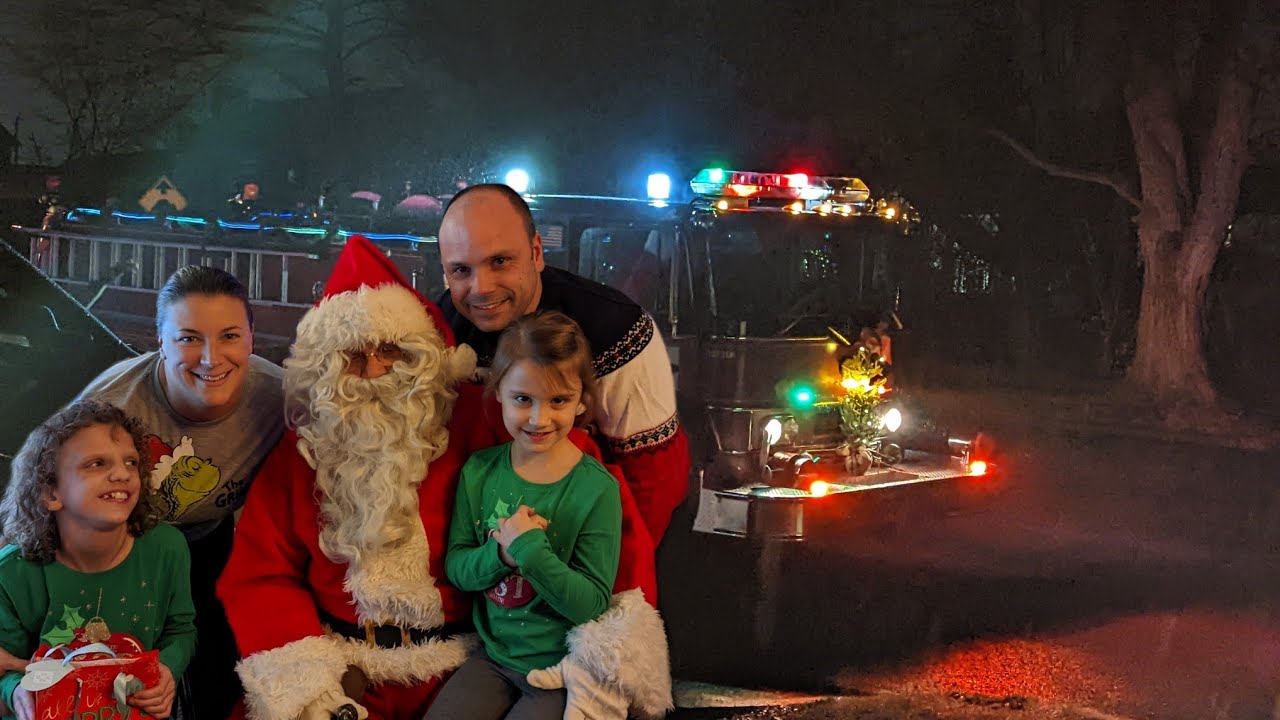 Santa visits on a Fire truck! - YouTube