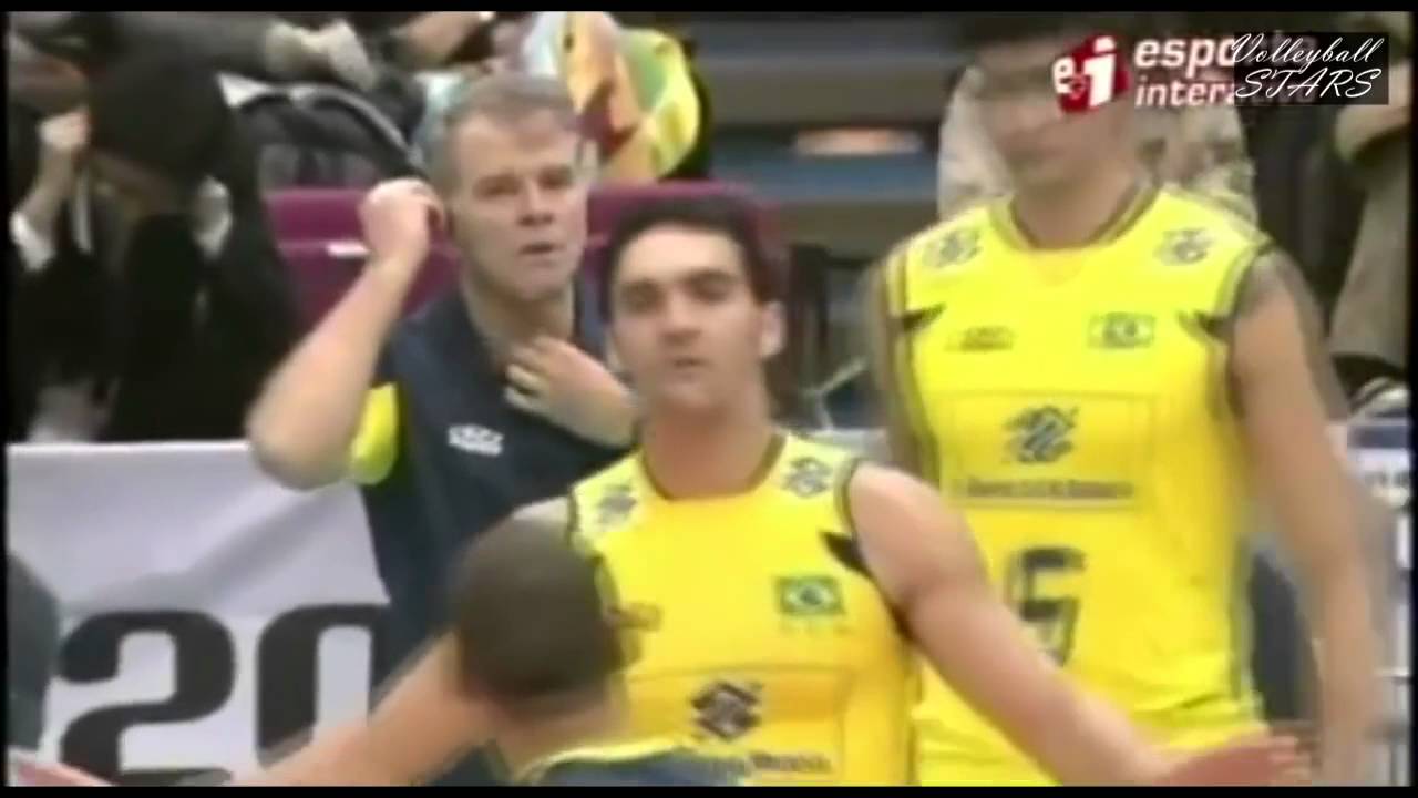 Volleyball fight - YouTube