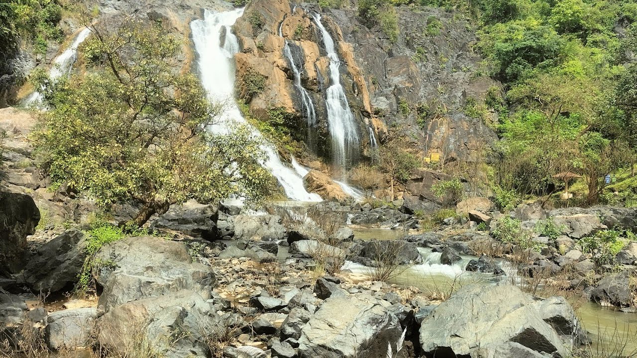 Hirni Waterfall, West Singhbhum - YouTube