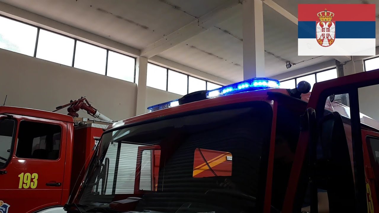 NEW Lights & Siren on the Old Fire Truck! - YouTube