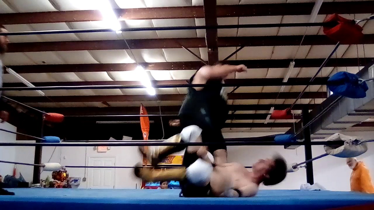 MCW-11/26/16-Marc Bowman vs Big Rig (Plus Intro for Christopher Carlton ...