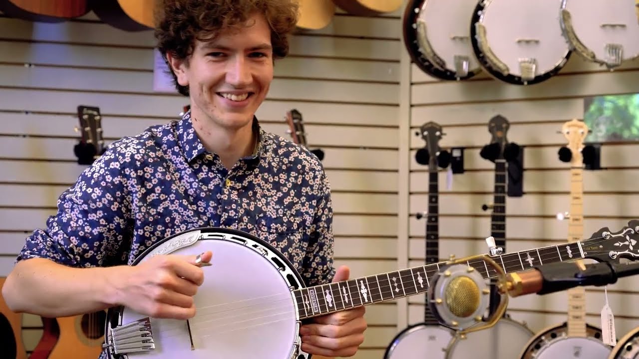 The Girl & The Dog - Original Tune - Max Allard - YouTube