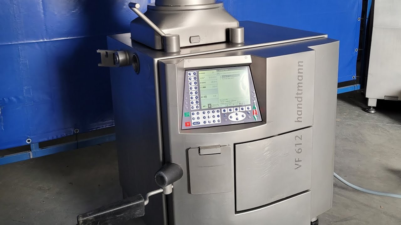 Handtmann VF612 vacuum filler - YouTube