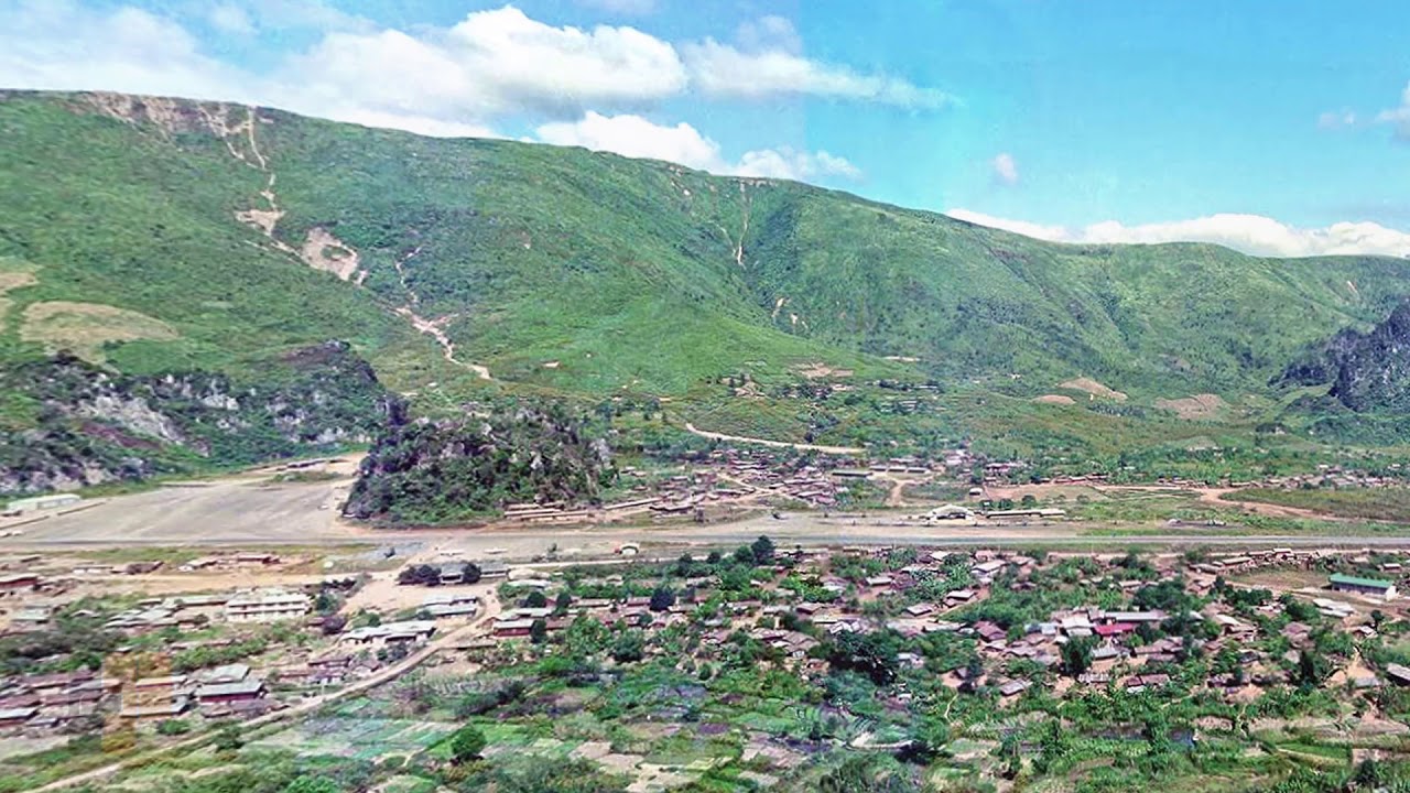 Hmong Music - Looj Ceeb (Long Cheng) - with Lyric [Kab Nqos Vias] - YouTube