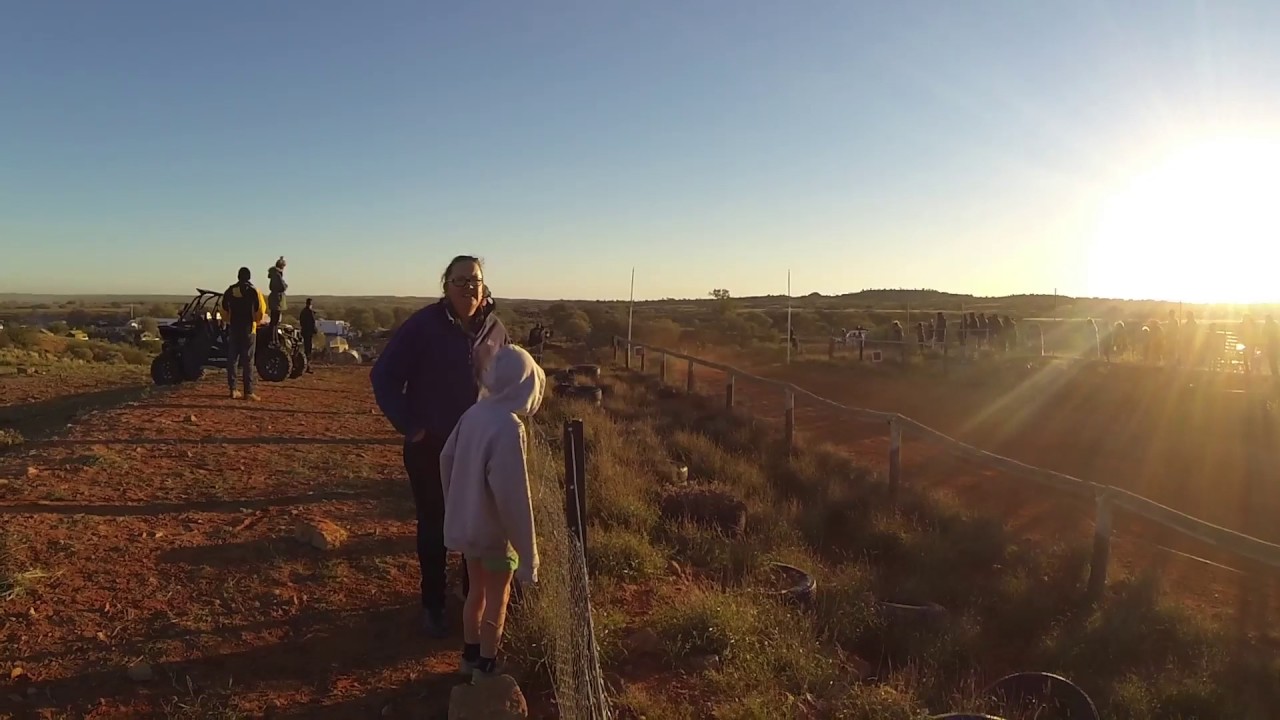 Finke Desert Race 2016 Cars & Buggies - Finish Line Jump Day 2 - YouTube