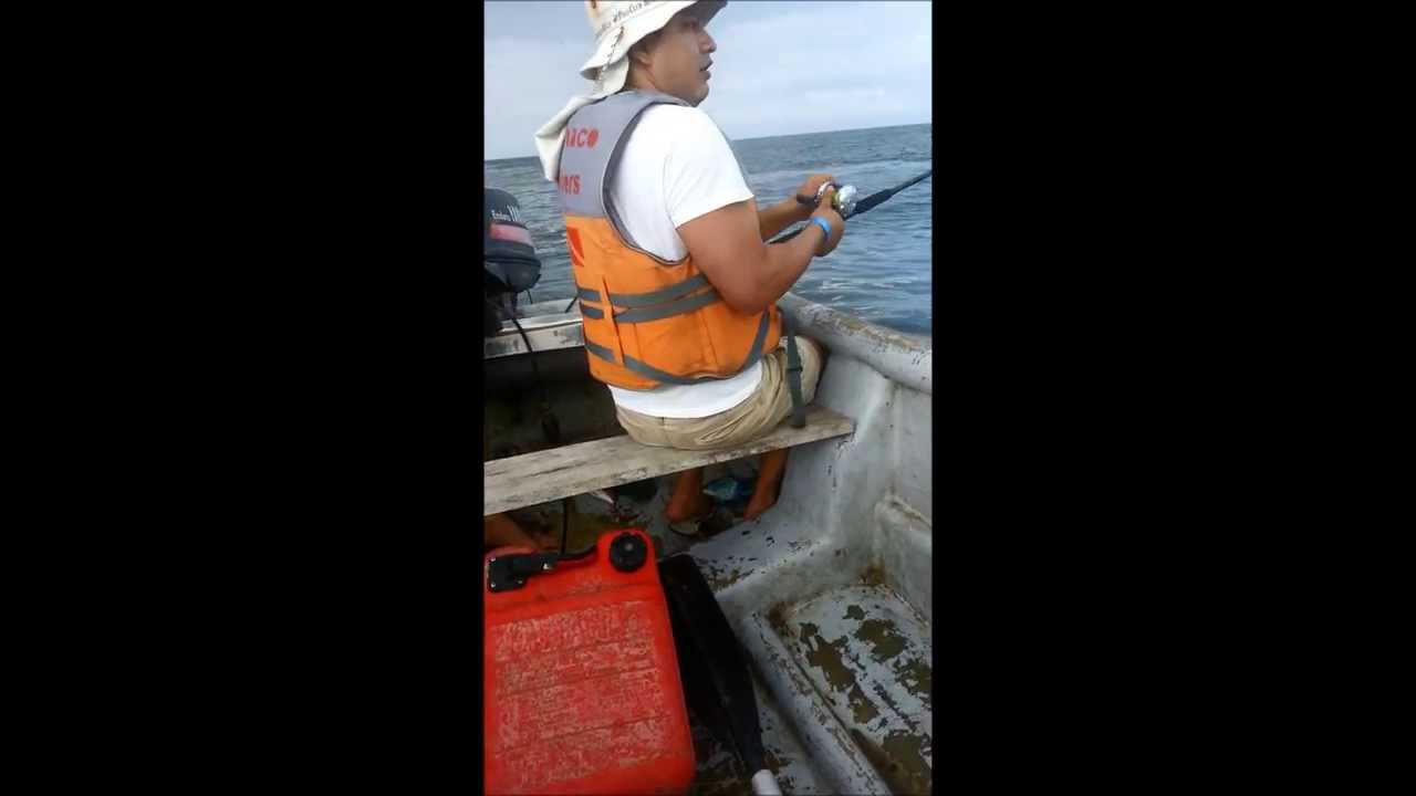 Pesca trolling en Tumaco - YouTube