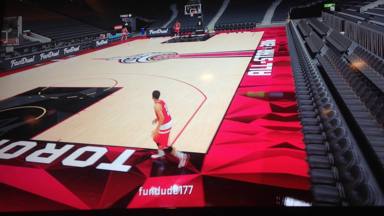 Stephen Curry hits a full-court shot - YouTube