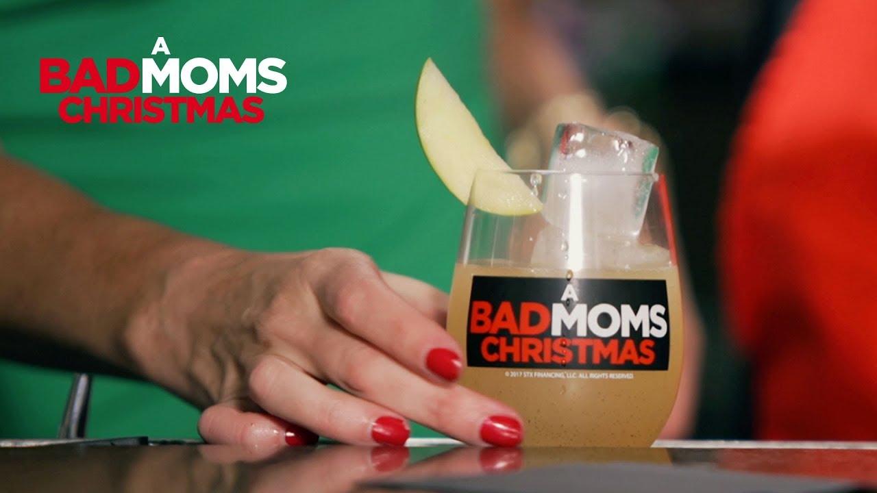 A Bad Moms Christmas The Clausmopolitan Cocktail Recipe Own It