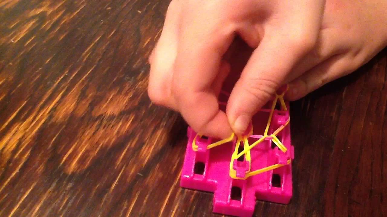 Loom band Christmas tree decoration - YouTube