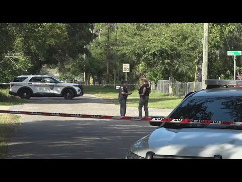 Man shot by suspect wearing ski mask in drive-by shooting on ...