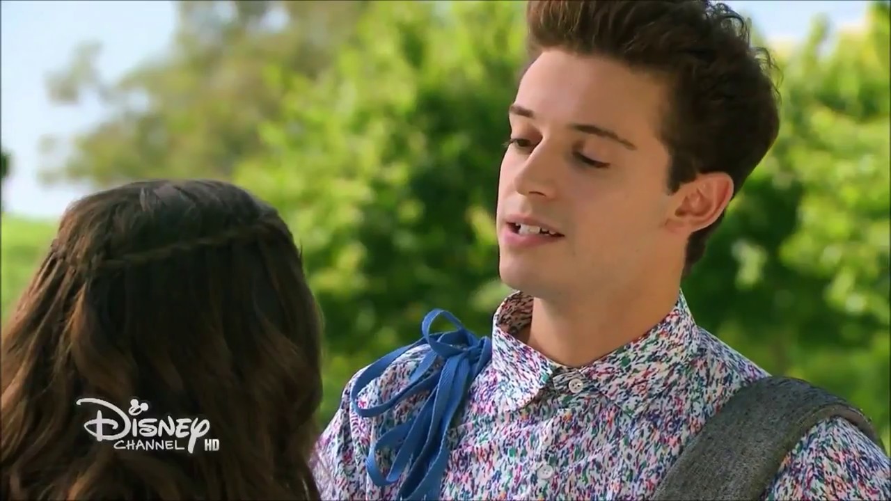 Soy Luna 2 | Matteo sings Siento for Luna (ep.71) (Eng. subs) - YouTube