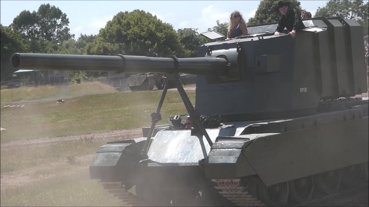 FV4005 Stage 2 Heavy Gun Tank, running at TANKFEST 2025 #tankfest # ...