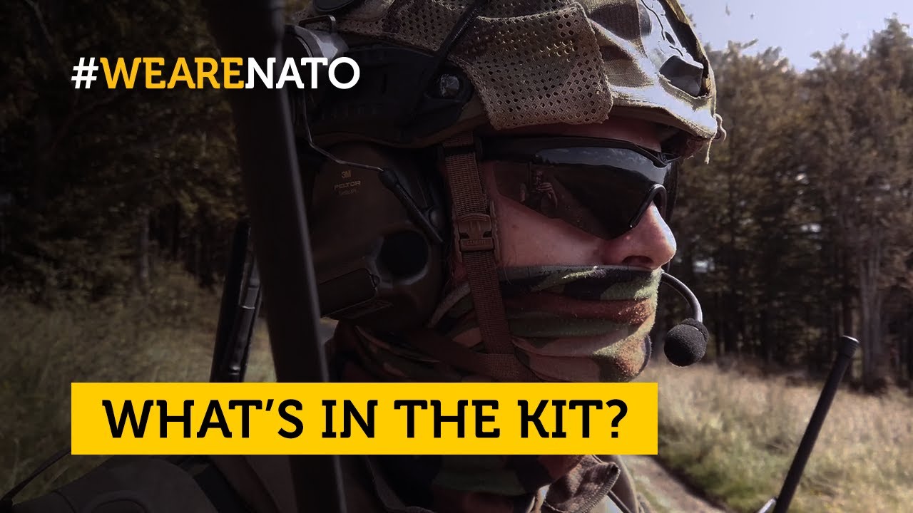 What's in the kit of a 🇨🇿 Czech JTAC (Joint Terminal Attack Controller ...