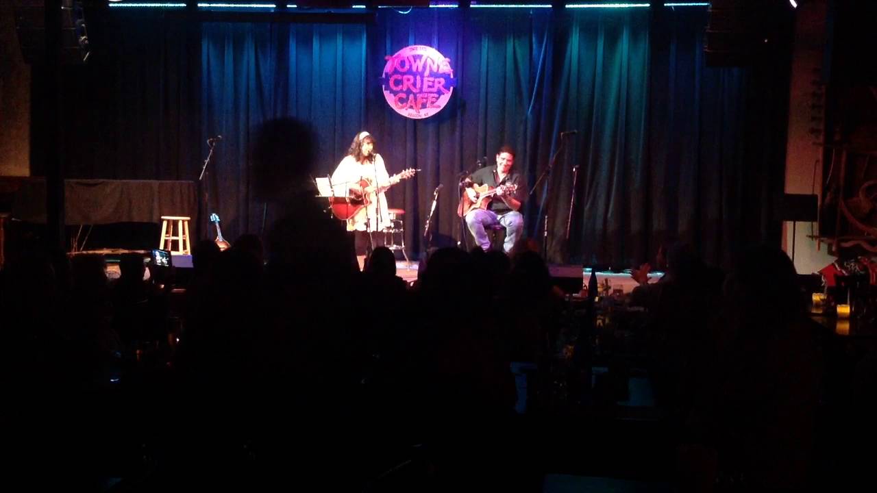 Anne Marie Rowley at the Towne Crier 7-25-16 (2) - YouTube