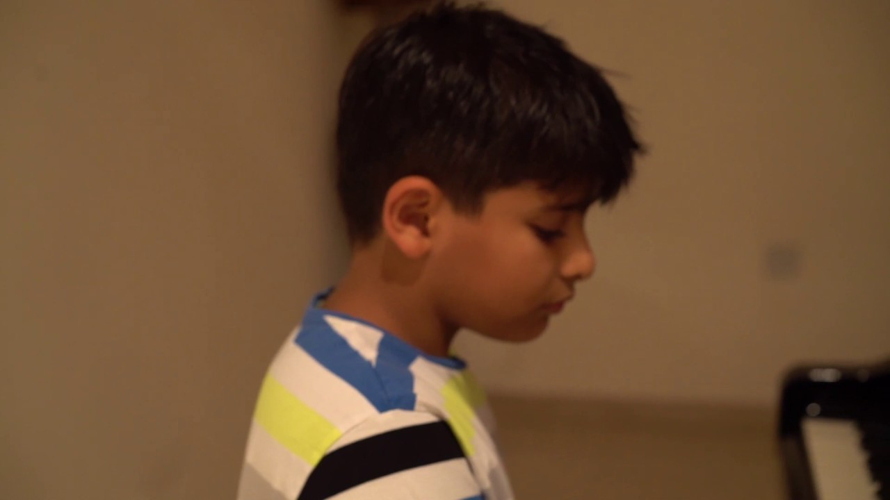 Darsh Gupta - Comptine d'un autre été - Yann Tiersen - YouTube