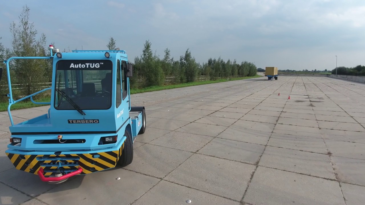 Terberg AutoTug FHD - YouTube