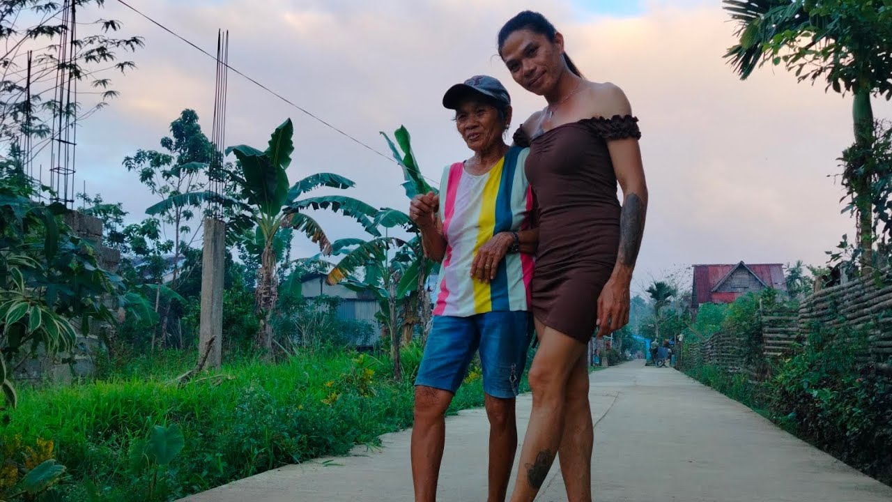 WALANG MAGAWA NAG SAYAWAN SA DAAN - YouTube