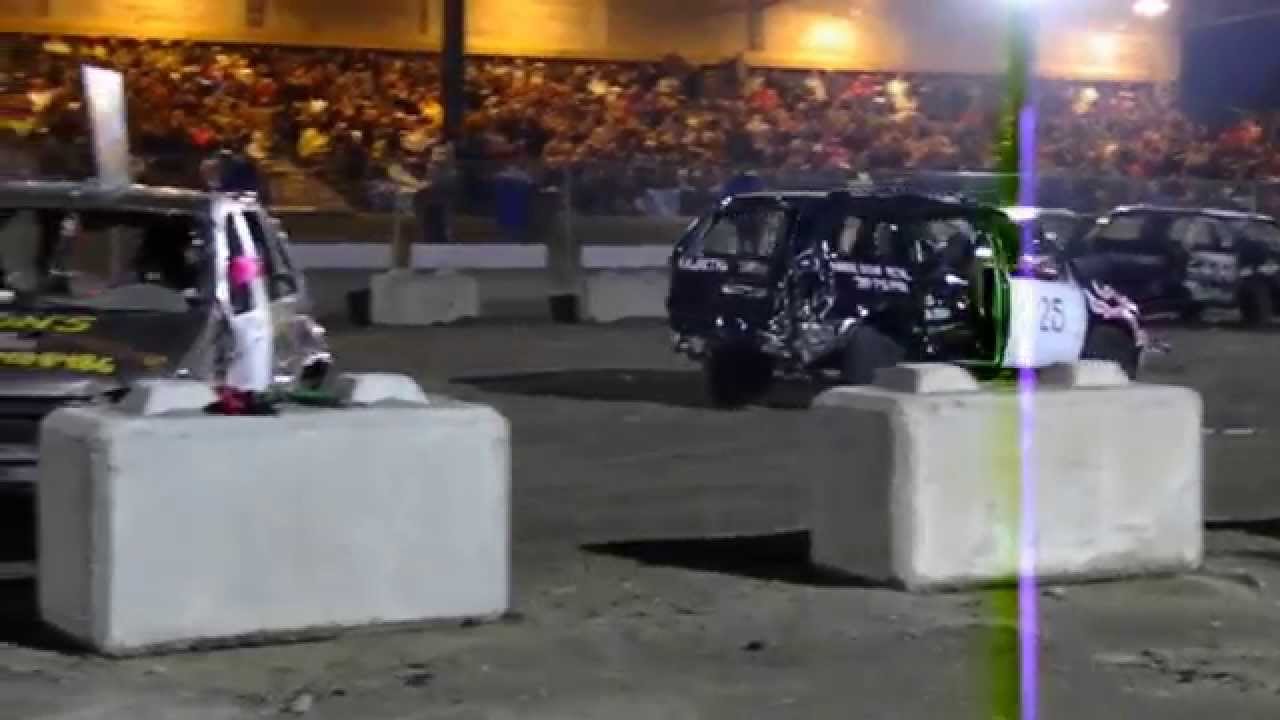 Lindsay Fall Brawl 2014 - YouTube