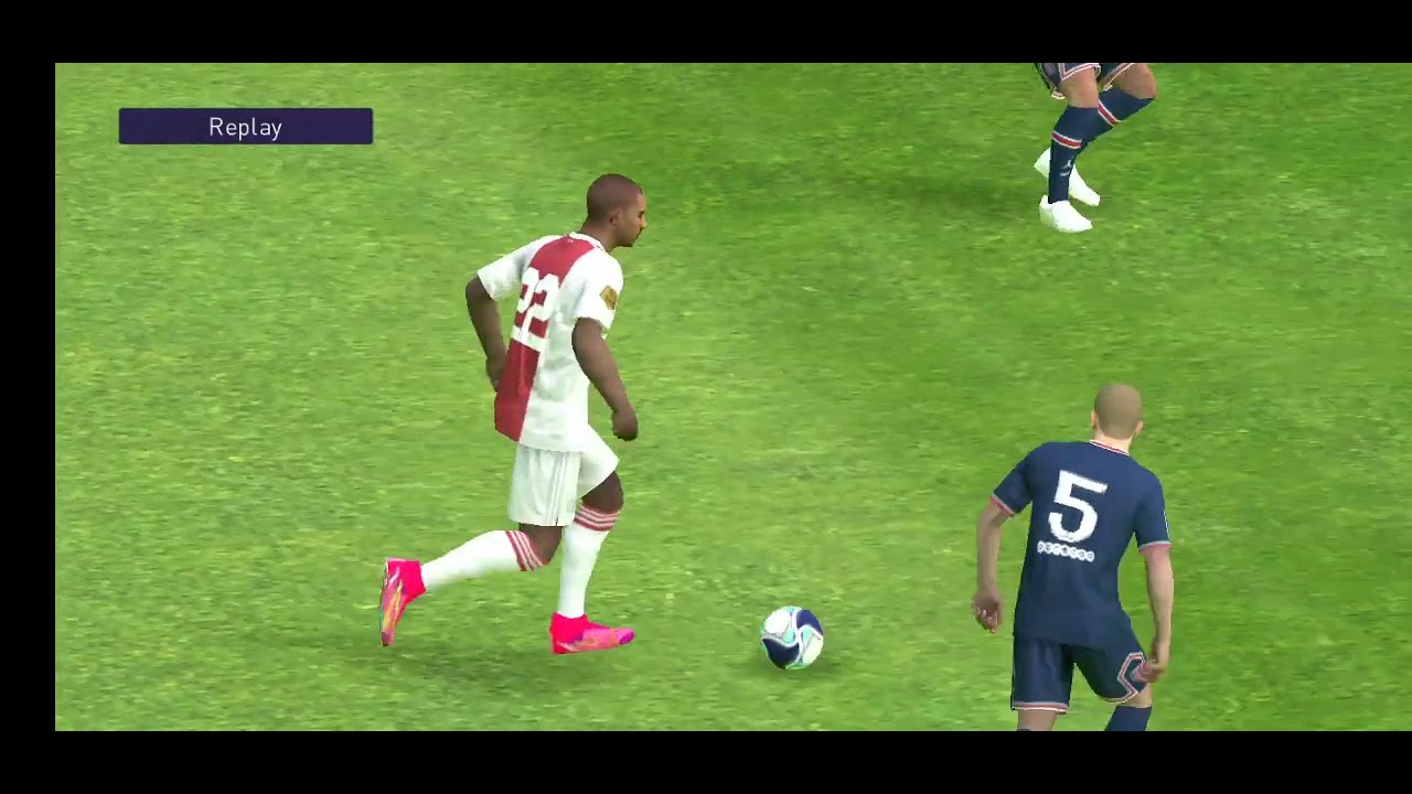 playing pes - YouTube