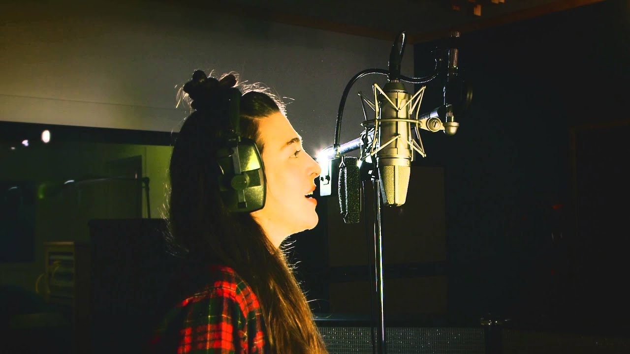 Neumann U87 AI Demo On Vocals - YouTube