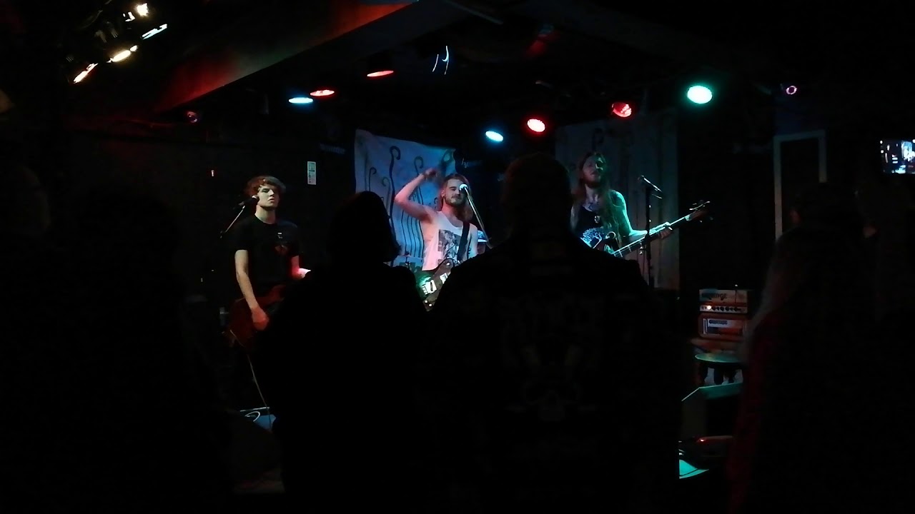 The Howling Tides at The Maze - YouTube